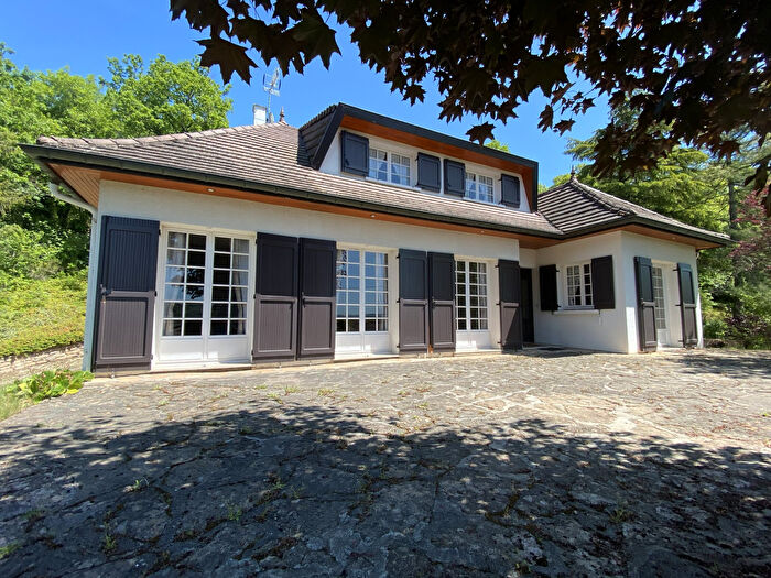 Montagnieu : Maison 5 pièces à vendre