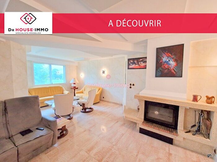 Maison à vendre - Saint-Georges-de-Reintembault - 9 pièces - 4 chambres