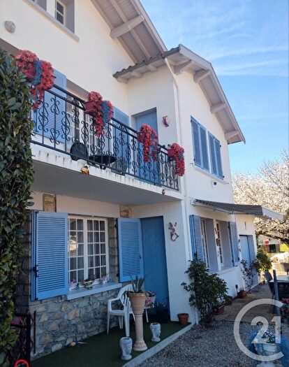 Maison à vendre - Lavelanet - 5 pièces - 4 chambres