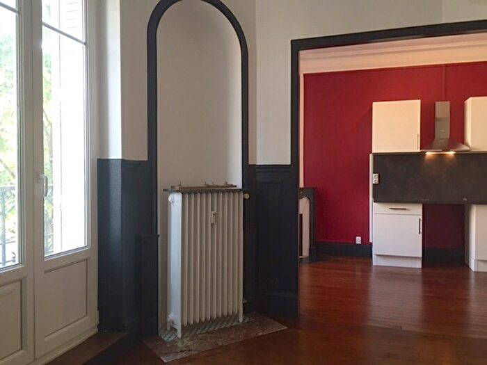 Appartement à louer - Nancy, Trois Maisons, Saint-Fiacre, Crosne, Vayringe - 3 pièces - 1 chambre