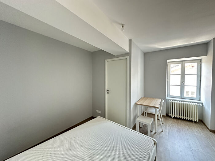 Cluny : Appartement 1 pièce à louer