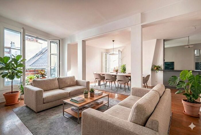 Appartement à vendre - Paris e , Sainte-Avoye - 6 pièces - 3 chambres