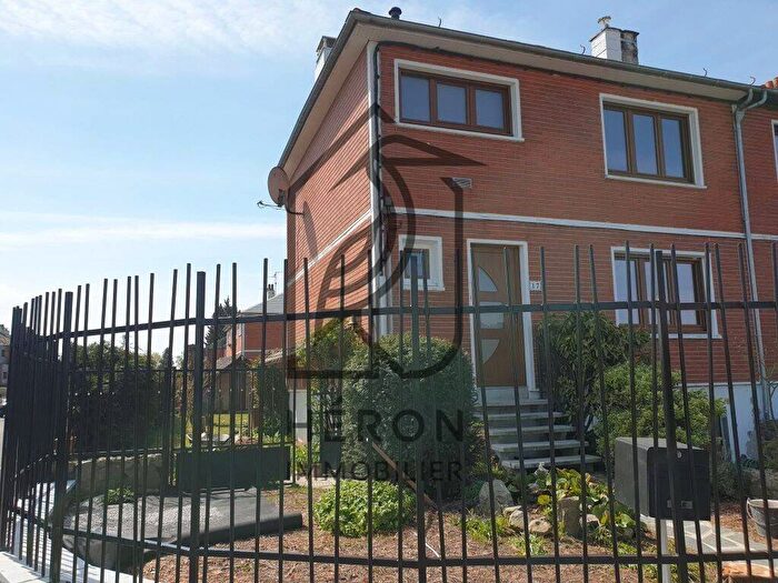 Maison à louer - Sainghin-en-Mélantois - 4 pièces - 3 chambres