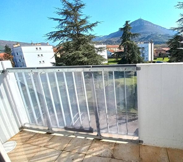 Appartement à louer - Jaures, Millau - 3 pièces - 2 chambres