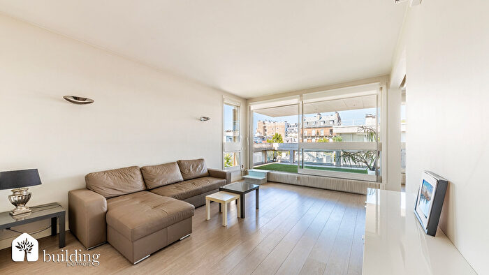 Neuilly-sur-Seine, Parc de Neuilly : Appartement 3 pièces à vendre