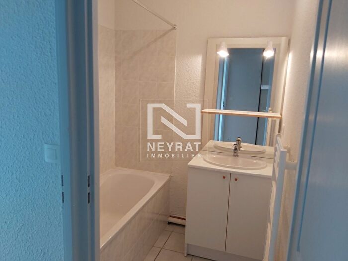 Appartement à louer - Le Creusot, Sud Ouest - 3 pièces - 2 chambres