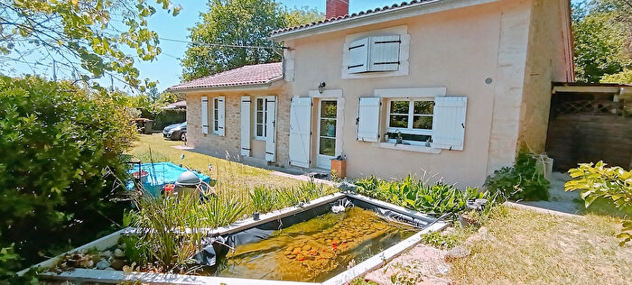 Maison à vendre - Léogeats - 3 pièces - 2 chambres