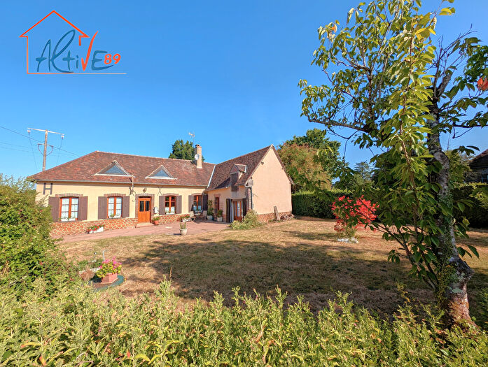 Maison à vendre - Les Ormes - 4 pièces - 2 chambres