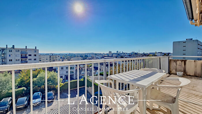 Limoges, Centre-ville, Hôtel de Ville, Emailleurs - Appartement 5 pièces à vendre