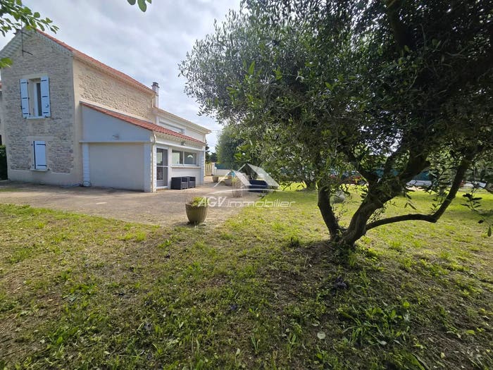 Maison 5 pièces à vendre à postalCode