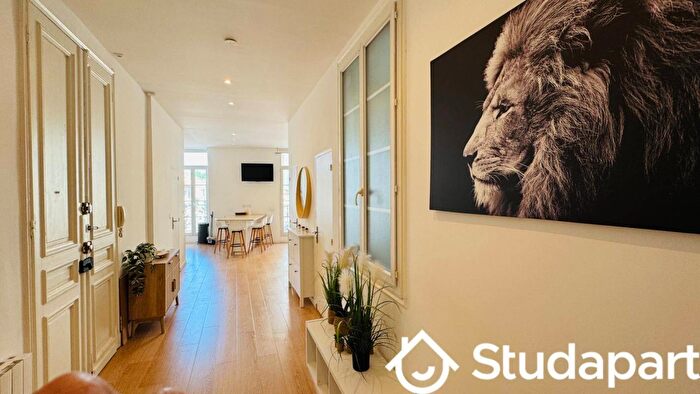 Appartement à louer - Saint Jean du Var, Toulon - 1 pièce - 4 chambres