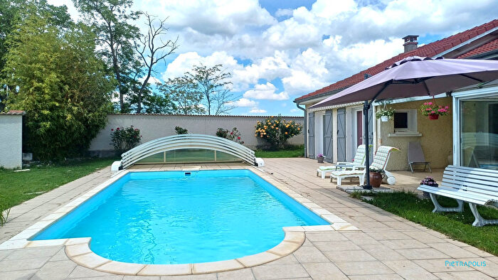 Maison à vendre - Beaurepaire - 8 pièces - 6 chambres