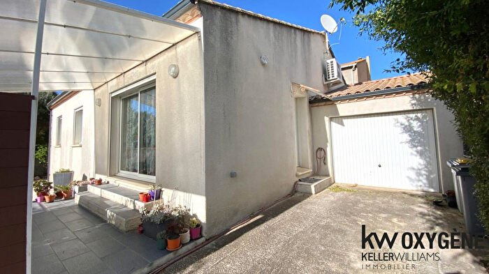 Maison à vendre - Colombiers - 4 pièces - 3 chambres