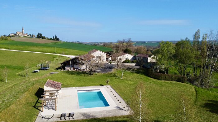 Maison à vendre - Lectoure - 11 pièces - 6 chambres