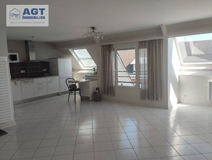 Centre Ville, Beauvais - Appartement 4 pièces à louer