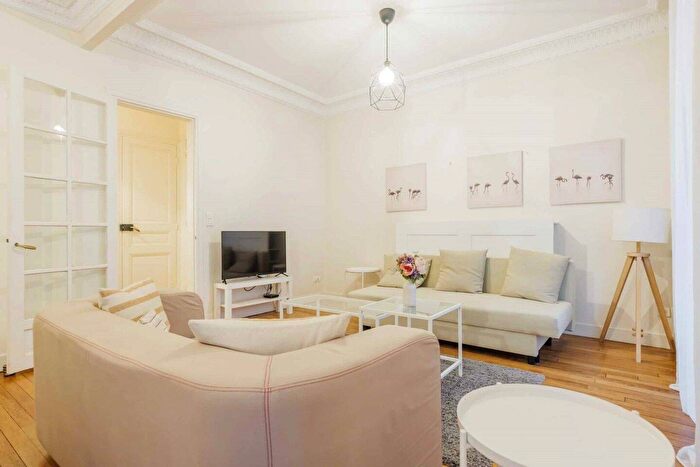 Appartement à louer - Vallée de Fécamp, Paris ème arrondissement - 3 pièces - 1 chambre