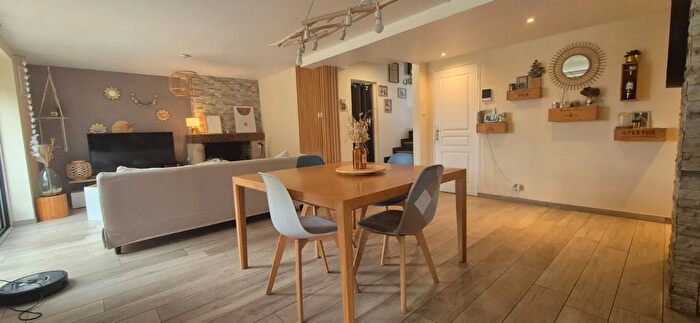 Maison à vendre - Aurillac - 5 pièces - 4 chambres