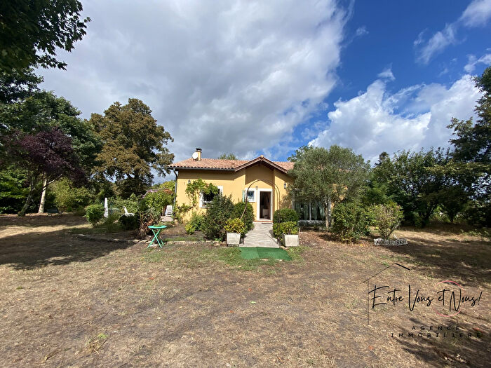 Maison à vendre - Saint-Symphorien - 4 pièces - 3 chambres