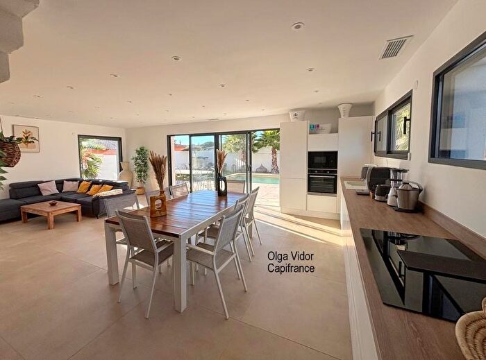 Maison à vendre - Agde, Le Grau dAgde - 6 pièces - 4 chambres