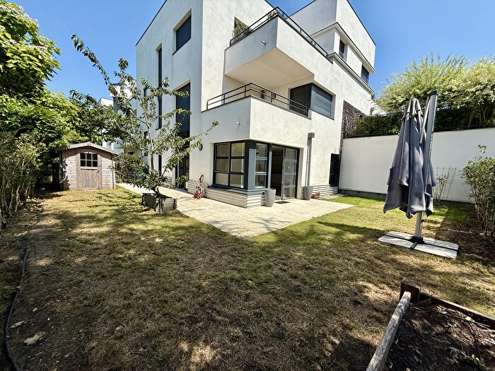 Appartement à vendre - Rueil-Malmaison, Jonchere, Malmaison, Saint-Cucufa - 3 pièces - 2 chambres