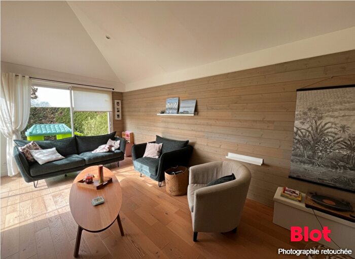 Maison à vendre - Saint-Germain-du-Pinel - 5 pièces - 4 chambres