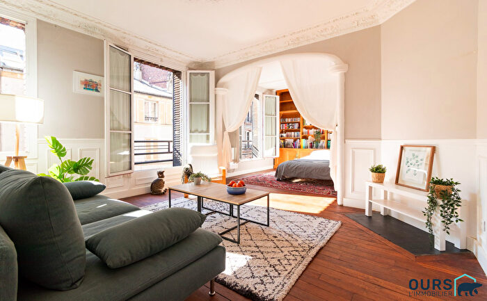 Appartement à vendre - Saint-Denis, République, Gare - 4 pièces - 2 chambres