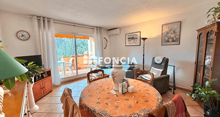Appartement à vendre - Cogolin, Centre-ville, Subeiran, Pas de Grimaud - 2 pièces - 1 chambre