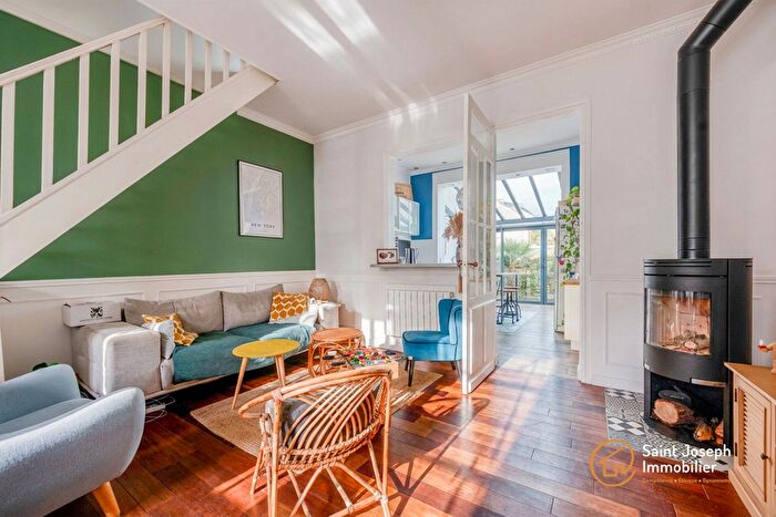 Maison à vendre - Talence, Saint-Genès, La Médoquine, Haut-Brion - 5 pièces - 3 chambres