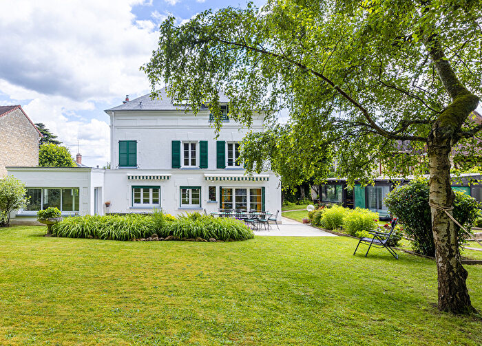 Maison à vendre - Parmain - 10 pièces - 5 chambres
