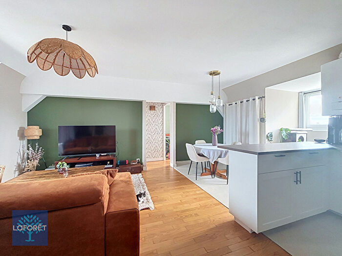 Fougères, Paron, Orières, Ecartelée, Bonabry : Appartement 3 pièces à vendre