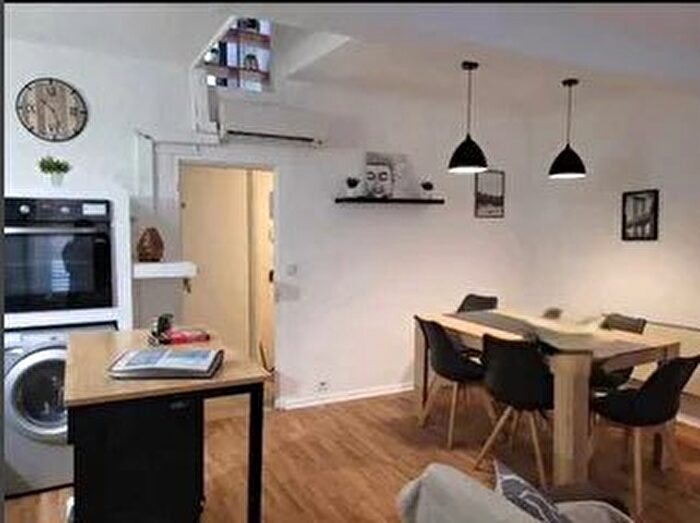 Appartement à vendre - Draguignan, Centre-ville historique - 3 pièces - 2 chambres