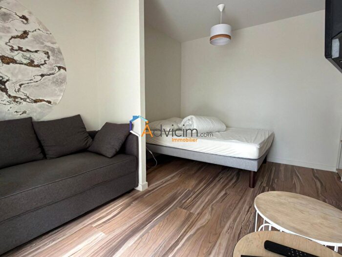 Appartement 1 pièce à louer - Izieux-La Varizelle-La Chabure-Le Creux, Saint-Chamond
