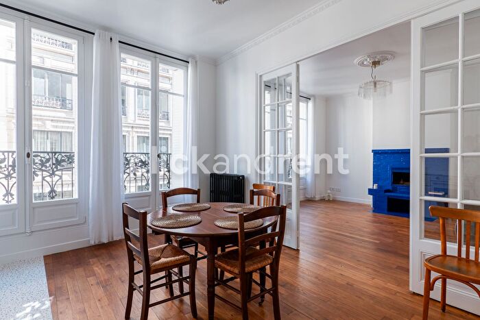 Appartement à louer - Paris er , Châtelet, Les Halles - 3 pièces - 2 chambres