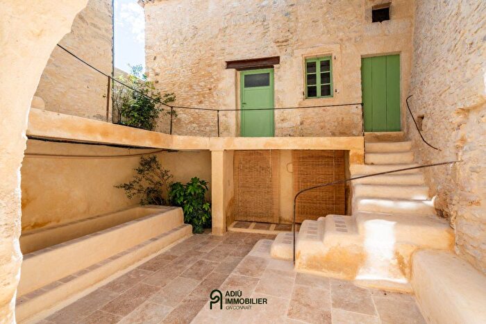 Maison à vendre - Uzès - 4 pièces - 3 chambres