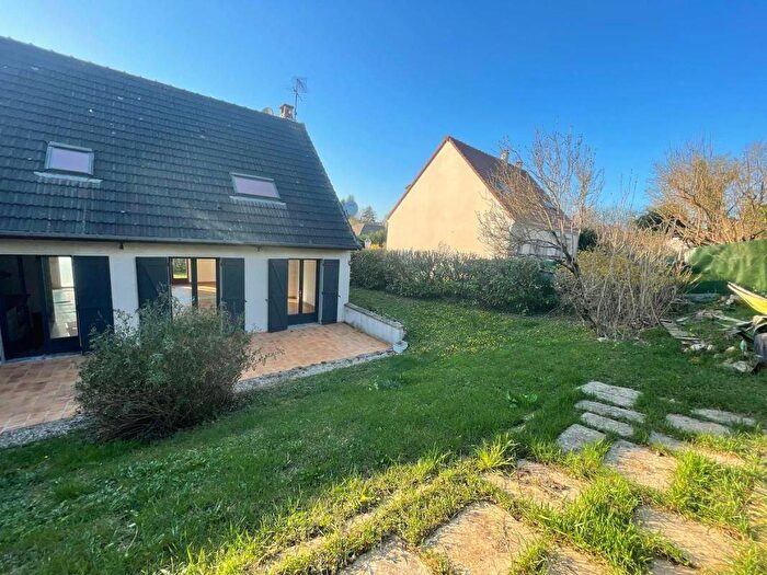 Maison à louer - Centre Nord, Vaux-le-Pénil - 7 pièces - 5 chambres