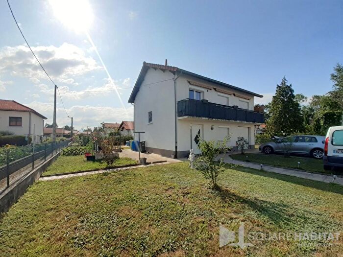 Maison à louer - Pont-du-Château - 5 pièces - 4 chambres