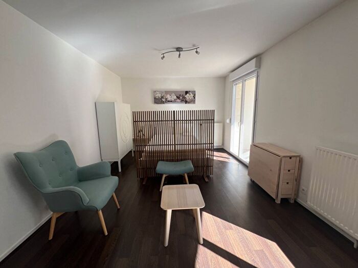 Appartement 1 pièce à Centre Ville, Reims, à louer