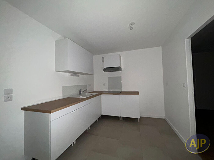 Cholet, Leclerc : Appartement 2 pièces à louer