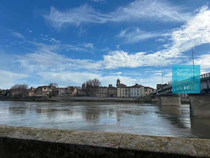 Appartement à vendre - Arles, Trinquetaille - 2 pièces - 1 chambre