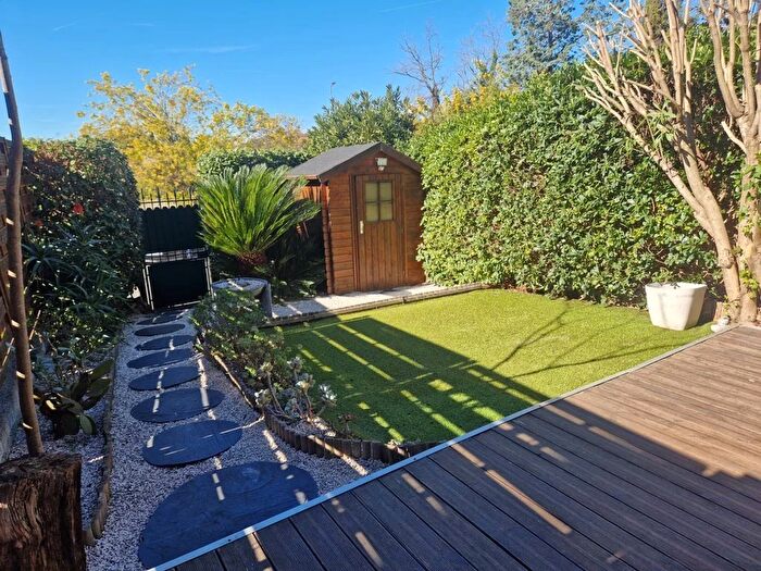 Appartement à vendre - Saint-Raphaël, Les Arênes - 2 pièces - 1 chambre