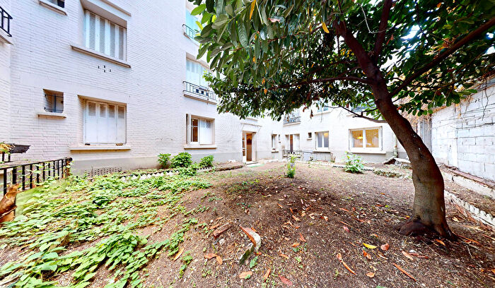Appartement 4 pièces à vendre - Courbevoie, Marceau République