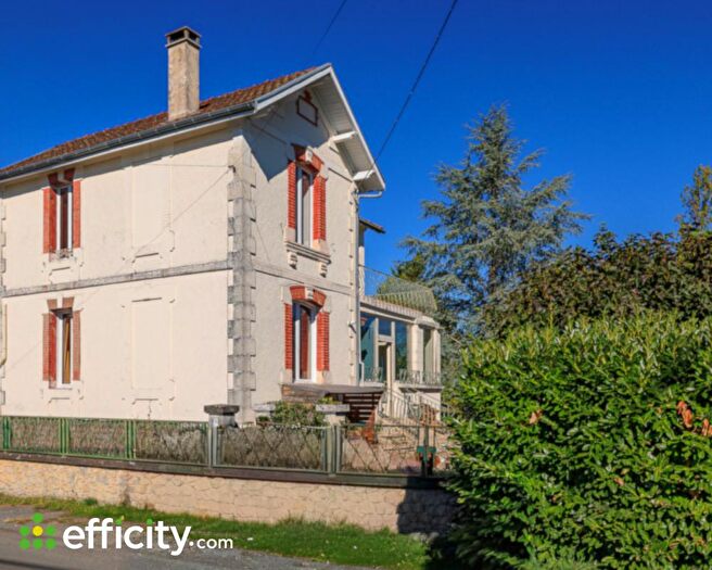 Maison à vendre - Villefranche-de-Lonchat - 6 pièces - 3 chambres