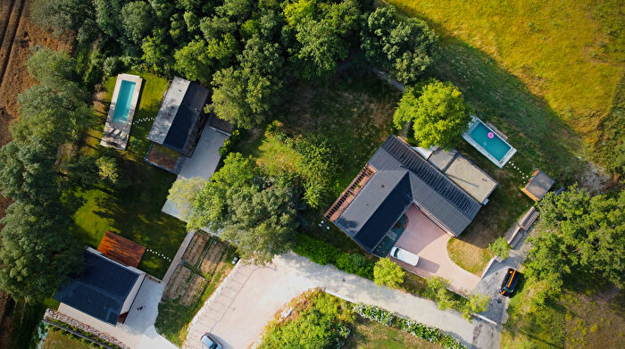 Lanta : Maison 14 pièces à vendre