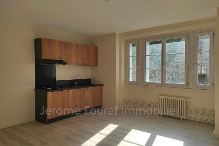 Appartement à louer - Égletons - 2 pièces - 1 chambre