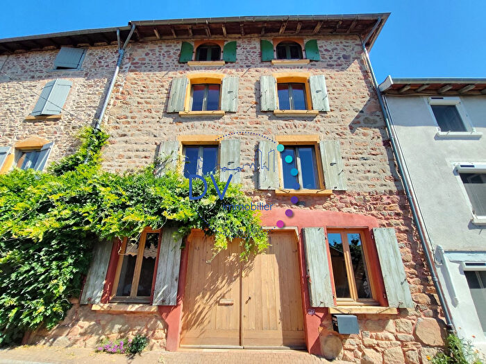 Saint-Just-dAvray : Maison 5 pièces à vendre