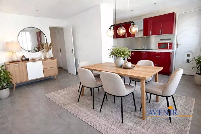 Appartement à vendre - Marseille e , La Capelette - 3 pièces - 2 chambres