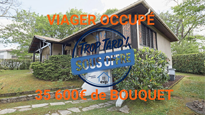 Saint-Pierre-du-Mont : Maison 6 pièces à vendre