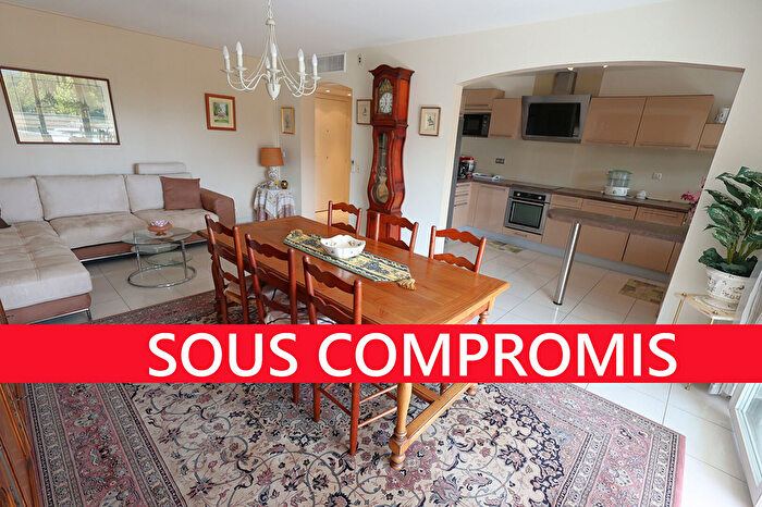 Appartement à vendre - Pégomas - 4 pièces - 3 chambres