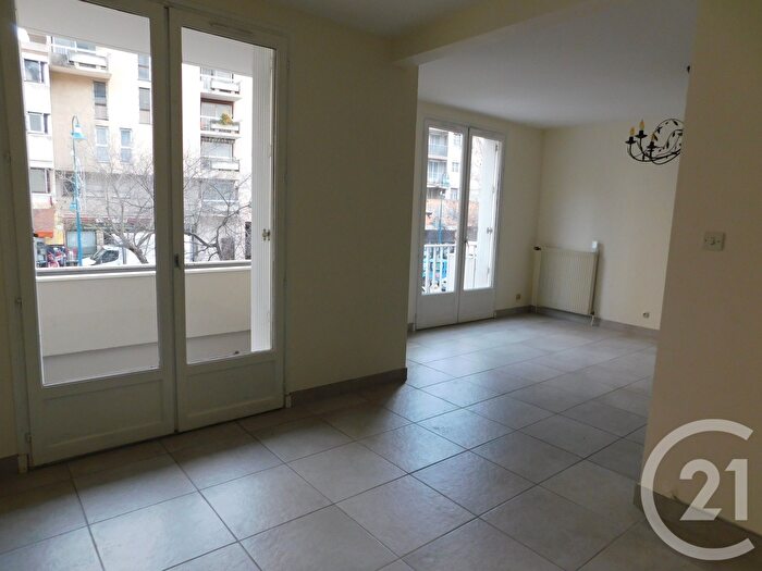 Annonay, Centre-ville - Appartement 3 pièces à louer
