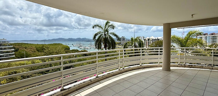 Appartement à louer - Fort-de-France - 4 pièces - 3 chambres